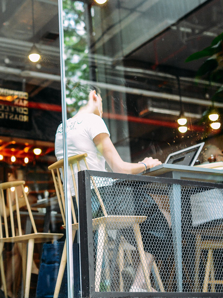 News: Ian Lim comments in The Edge Singapore: "When sharing becomes ...